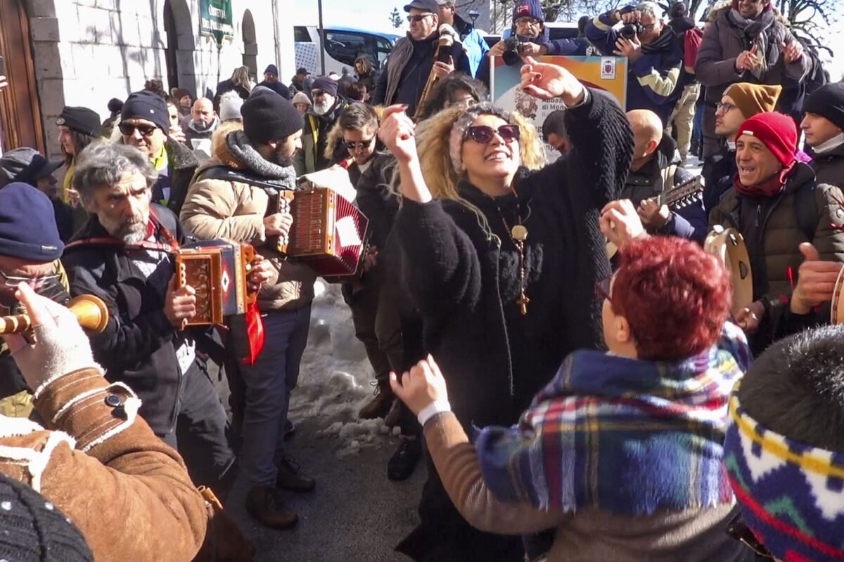 La Candelora racconta l’universo della fede e la sfida dell’accoglienza ...
