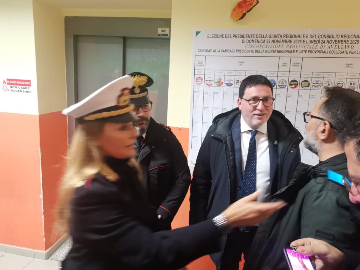 Monteforte nuovo sindaco Fabio Siricio e comandante vigili urbani ...