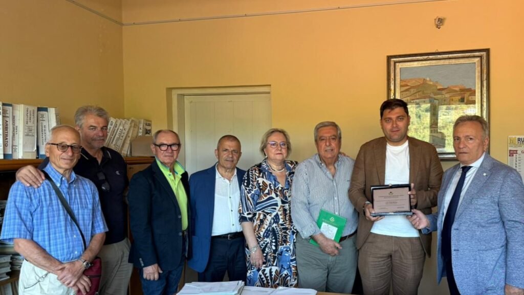 I Maestri del Lavoro ricevuti dal sindaco di San Mango Boccuzzi ...